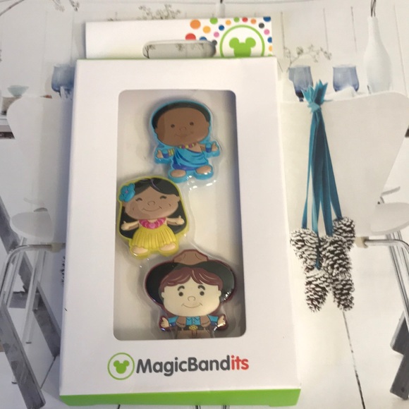 Disney | Accessories | Authentic Rare Disney Magic Bandits These ...